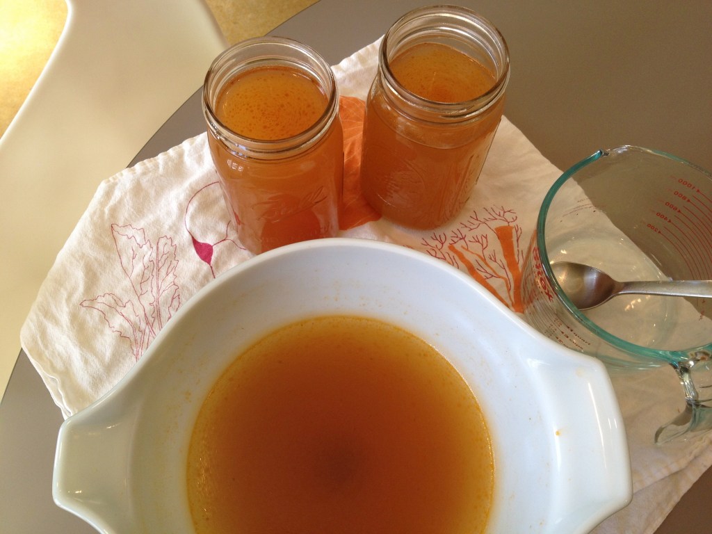 recipe: red vegetarian broth – aneelee
